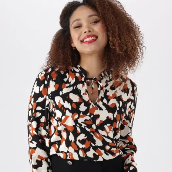 Dunns Clothing | From Casual to Elegant: Womens Tops Collection