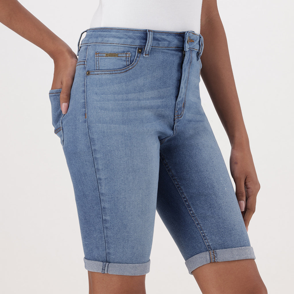 Dunns Clothing | Jenner Bermuda Shorts _ 151304 _ Mid Wash | R229